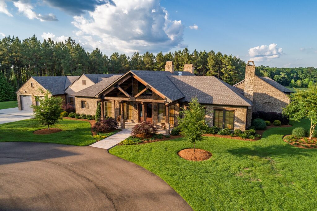 Mississippi Ranches for Sale - Luxury Hunting and Historic Cattle